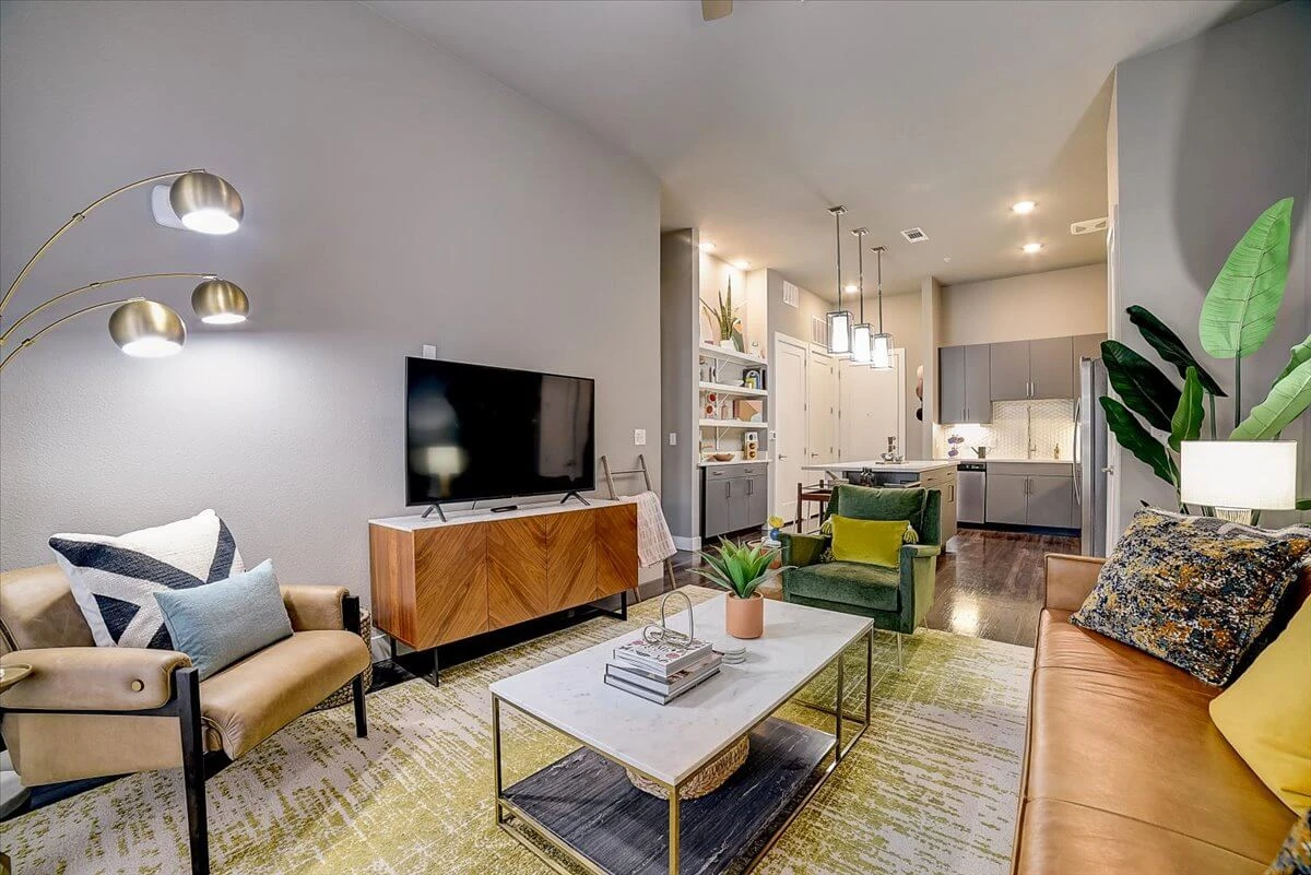 Encore SoFlo Apartments | AptAmigo